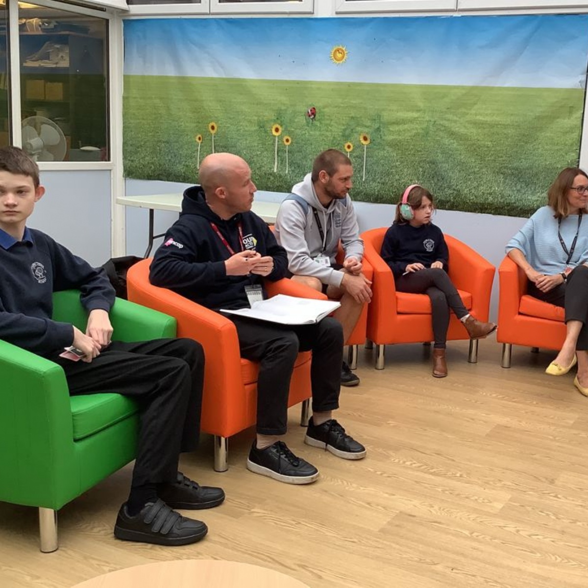 Doubletrees School - Doubletrees Student Council Meeting